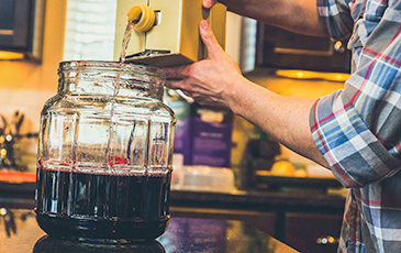 How to Make Wine From a Recipe Kit